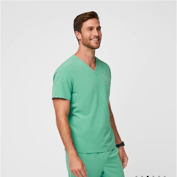 Figs | Pants | Nwt Wear Figs Mens Surgical Green Scrubs Set Leon Top ...